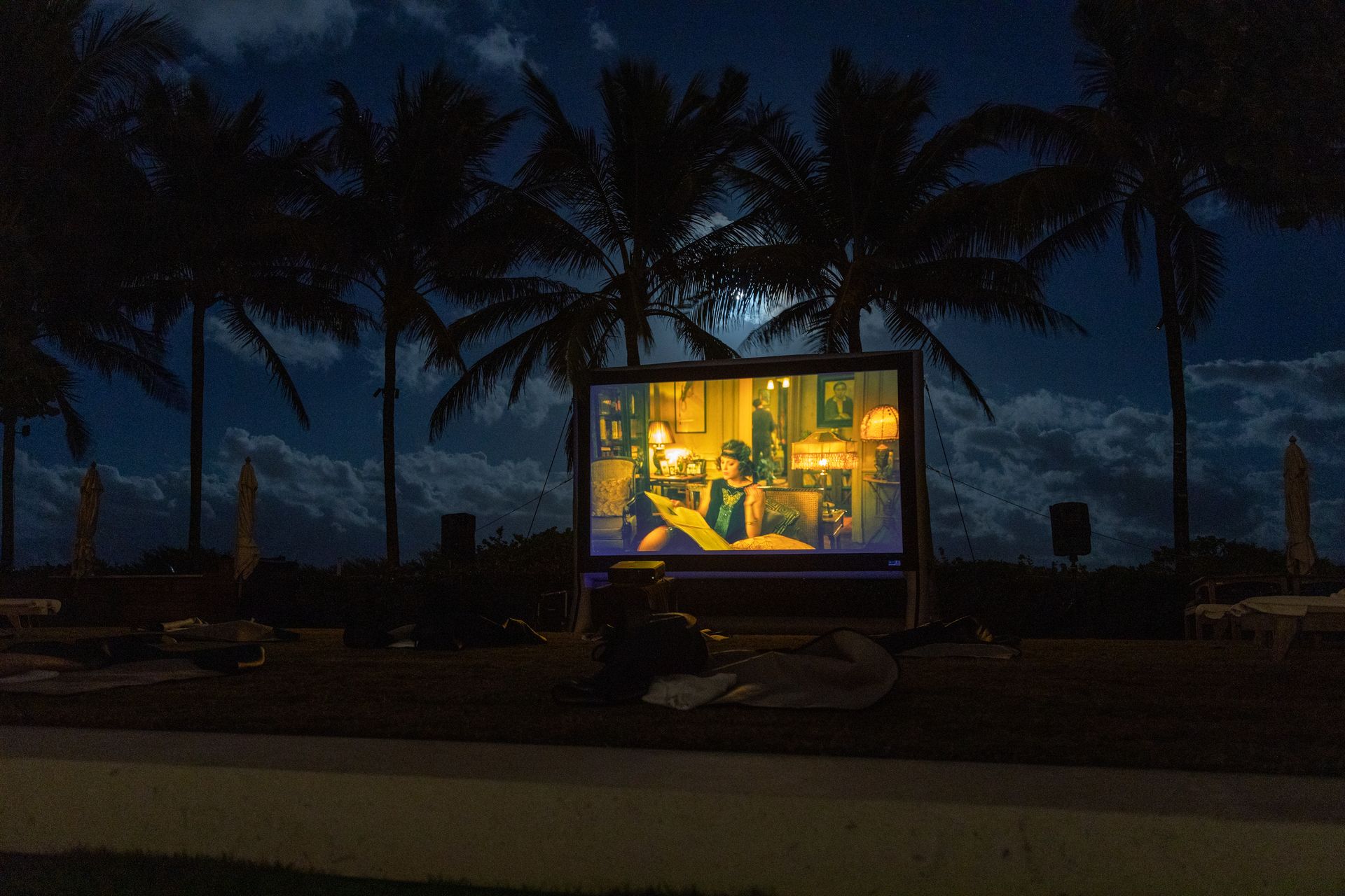 Pro | epicoutdoorcinema